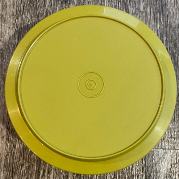 Kitchen | Tupperware Avocado Green Bowl With Lid | Poshmark